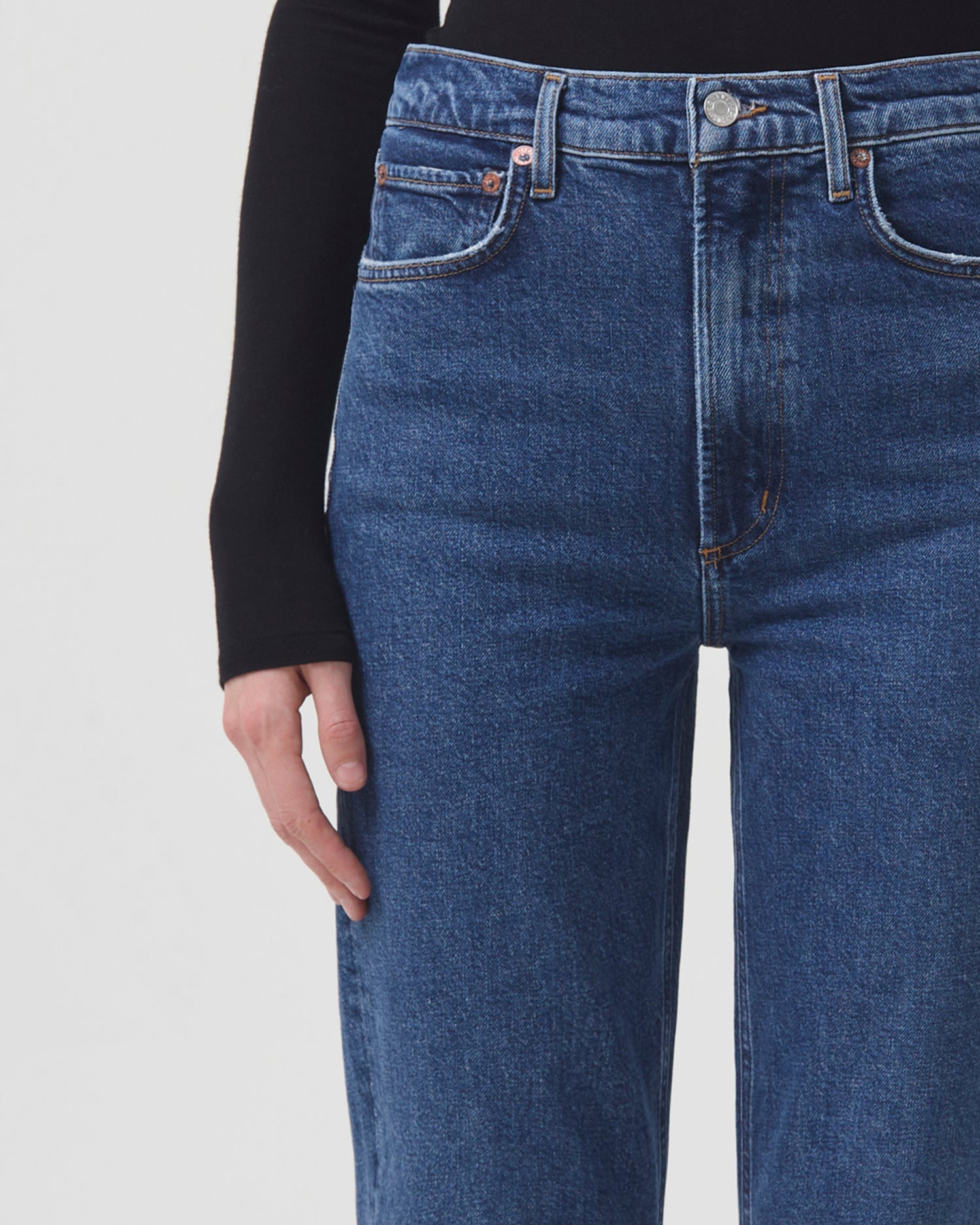 HIGH RISE STOVEPIPE JEAN / ASPIRE – FABRIC