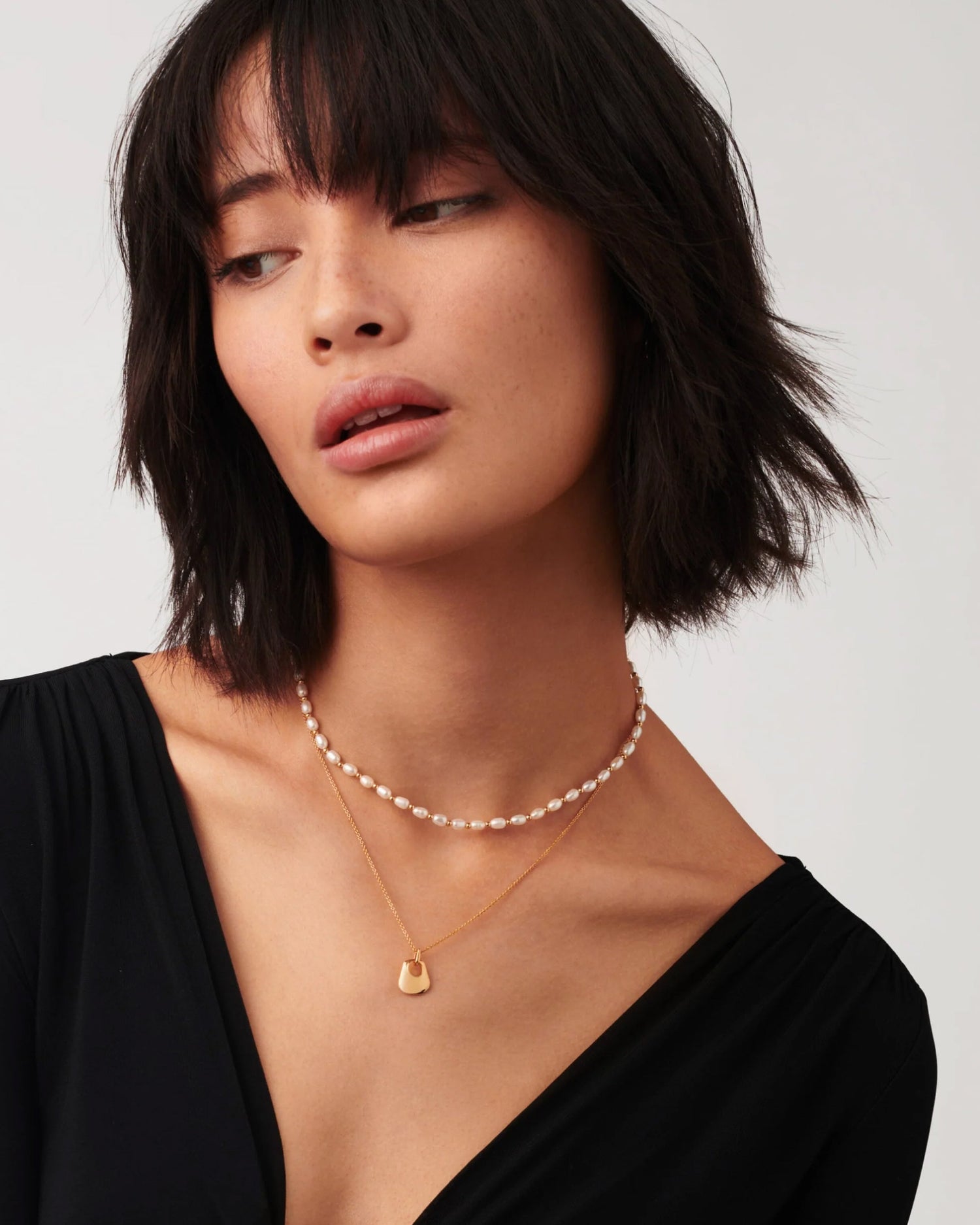 HERA RIDGE MINI PENDANT NECKLACE / GOLD – FABRIC